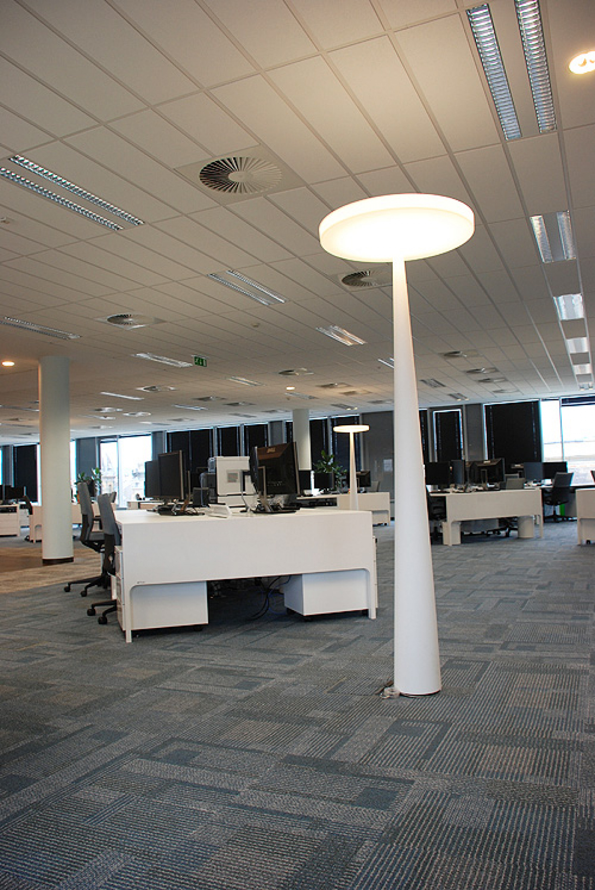 Dealogic - Hungary | Projects | Prandina Srl