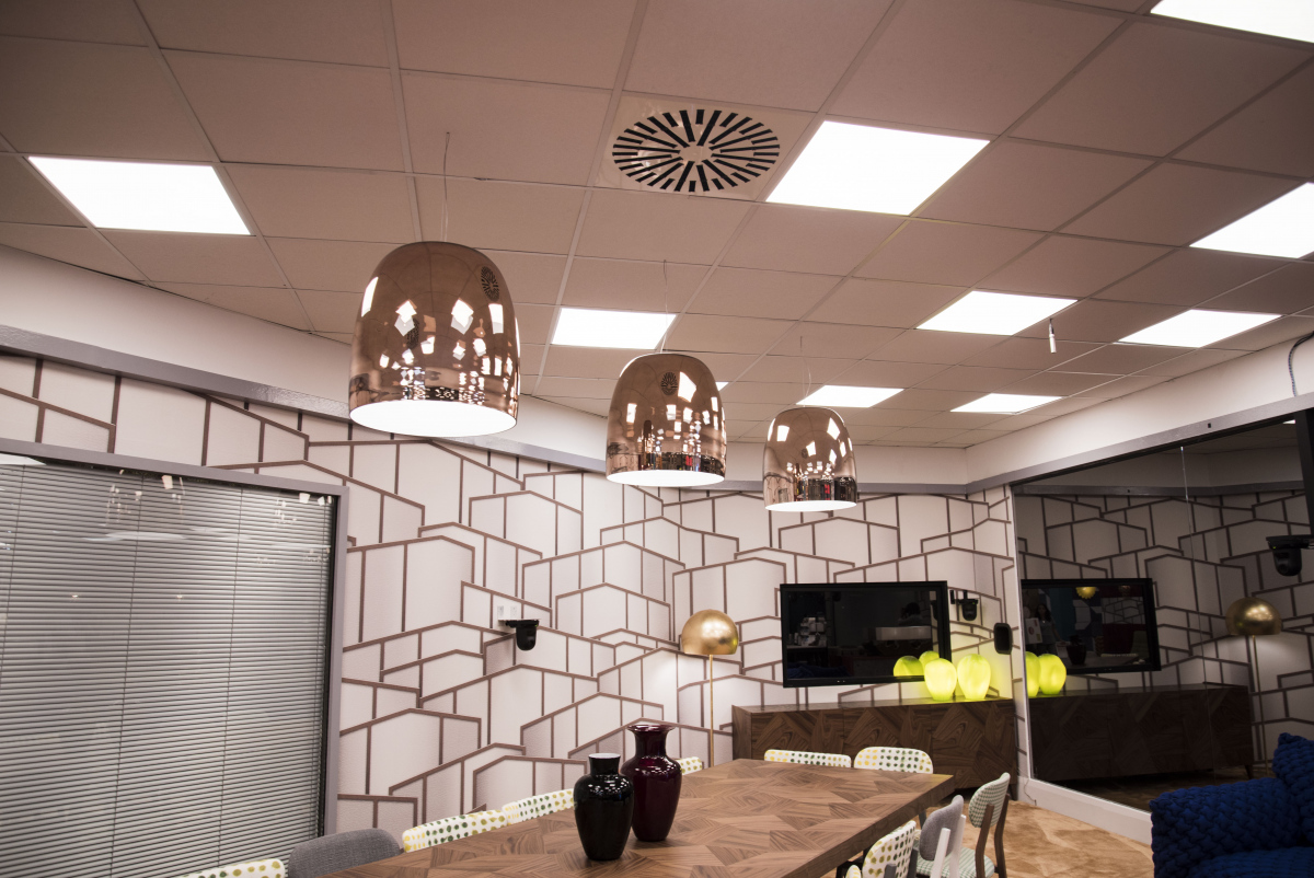 PRANDINA LIGHT UP THE ITALIAN REALITY SHOW | News | Prandina Srl